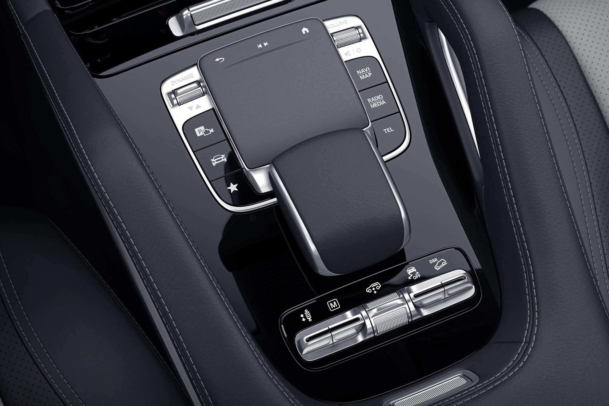 GLS Class Protection Film Kit | Centre Console - RIKECOOL MERCEDES PPF KITS